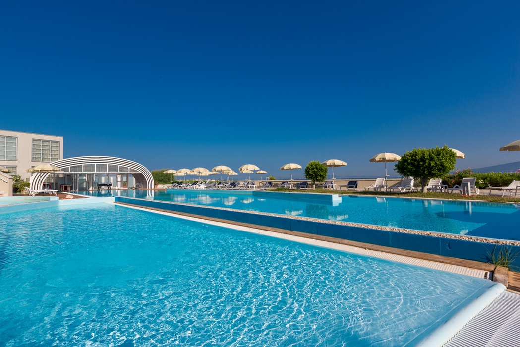 Towers Hotel Stabiae Sorrento Coast Gallery, in Castellammare di Stabia